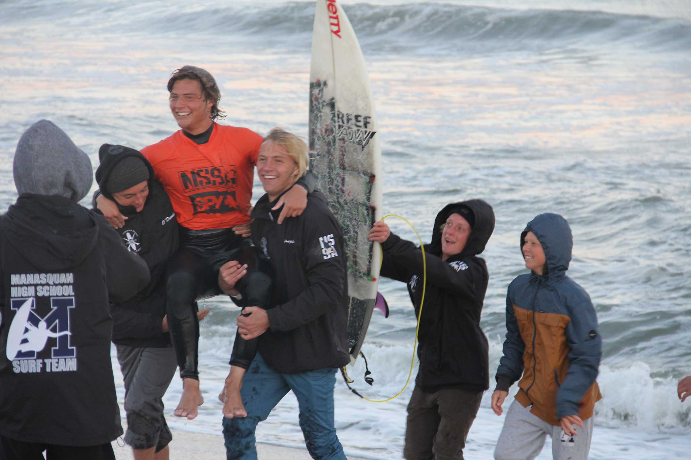 SJ Magazine: Surf's Up