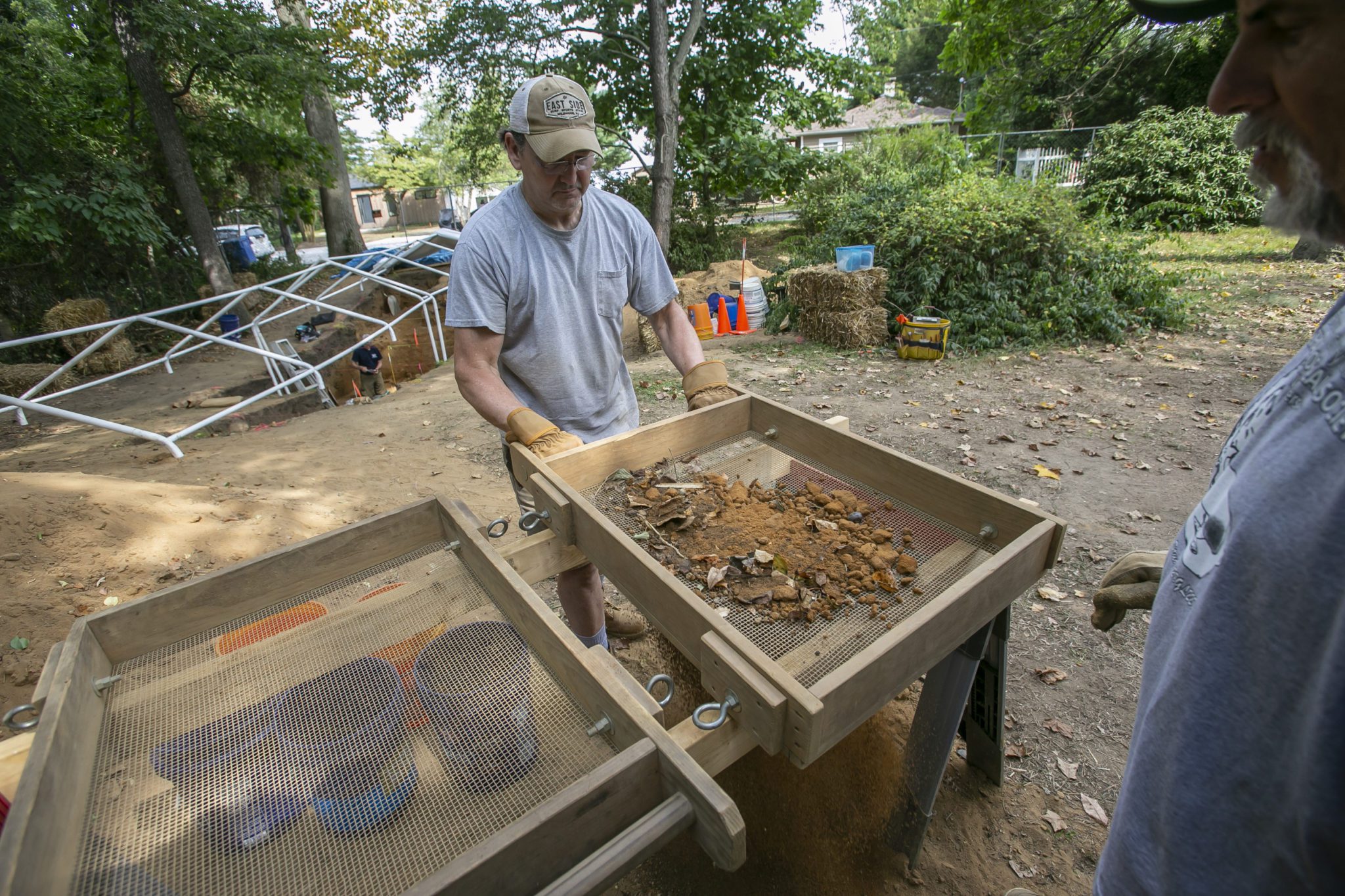 Take a Peek: 13 Revolutionary War Soldiers Discovered at Red Bank ...